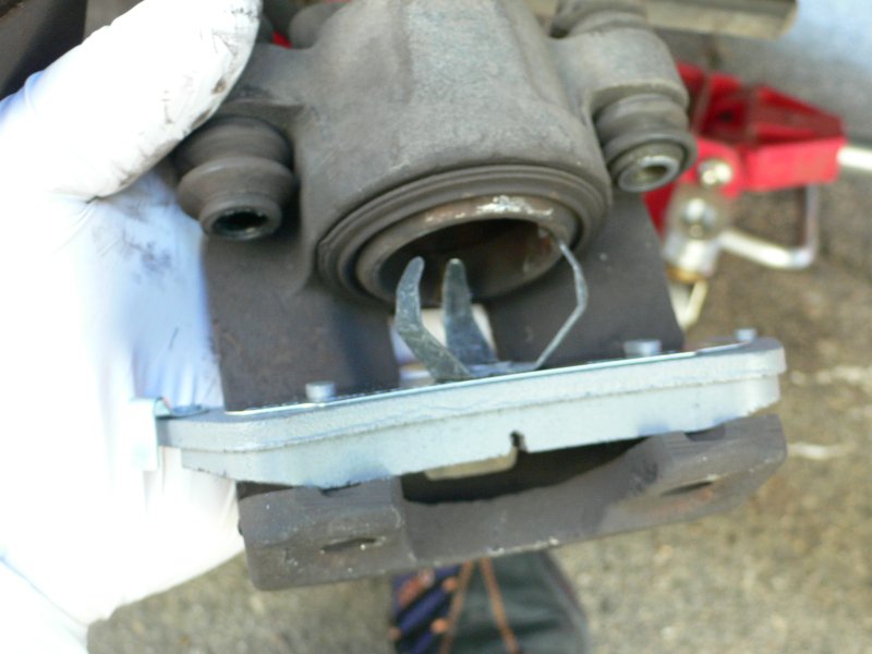 Ford Explorer Rear Brake Replacement - Page 3 | GTSparkplugs
